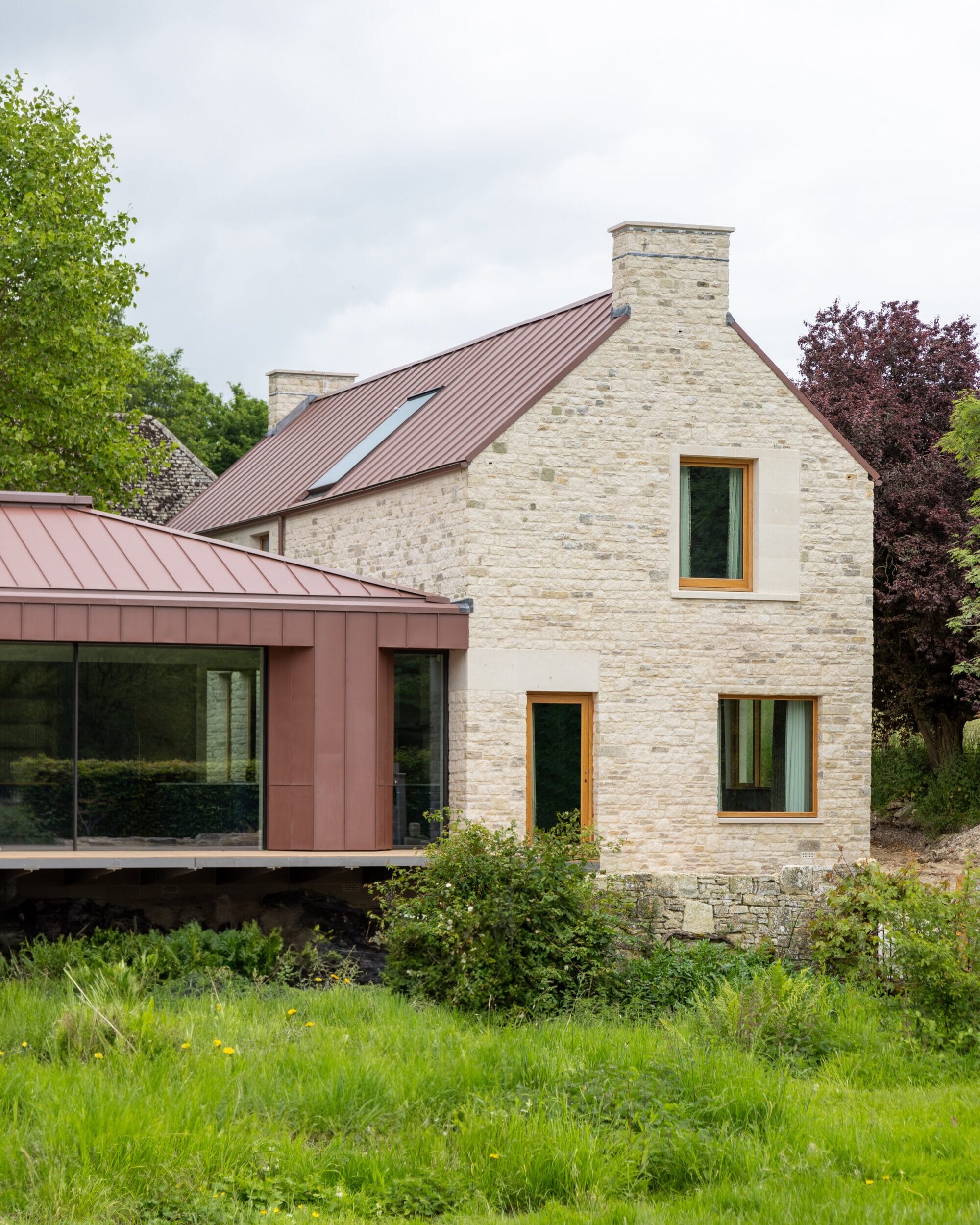 House At A Former Mill: MHB Steel & Sky-Frame | Cotswold Windows